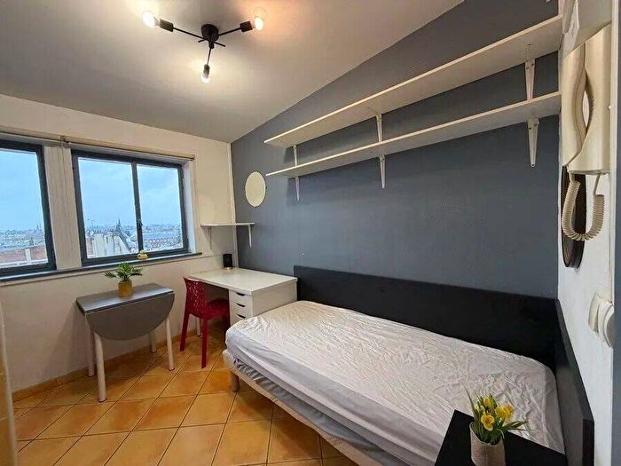 Faubourg Saint Catherine-Faubourg de Paris-Le Vignole, Valenciennes - Appartement 1 pièce à louer