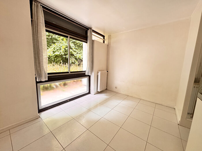 Massy, Villaine, Bièvre, Poterne : Appartement 1 pièce à louer