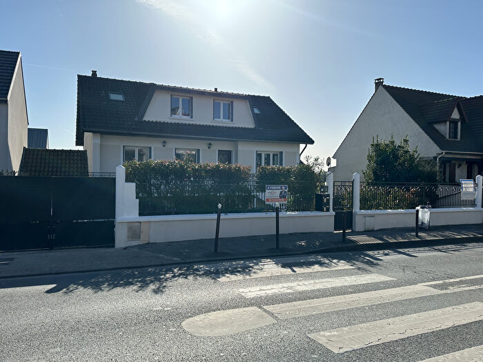 Maison à vendre - Villiers-sur-Marne, Les Boutareines, Les Armoiries - 10 pièces - 7 chambres
