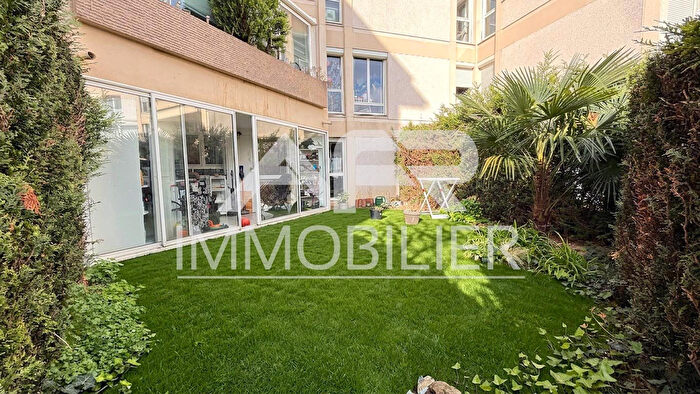 Chatou, Nord : Appartement 5 pièces à vendre