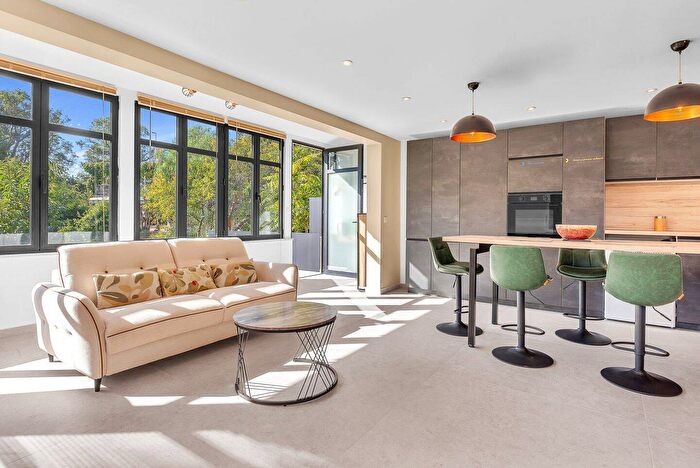 Les Groules-Les Breguieres, Antibes : Appartement 3 pièces à louer