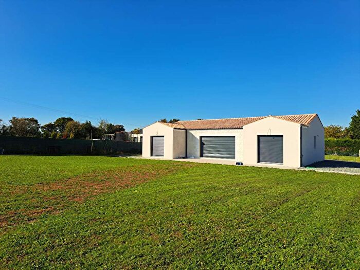 Maison à vendre - Courant - 6 pièces - 4 chambres