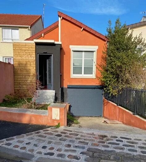 Maison à louer - Colombes, Grèves Plateau - 2 pièces - 1 chambre