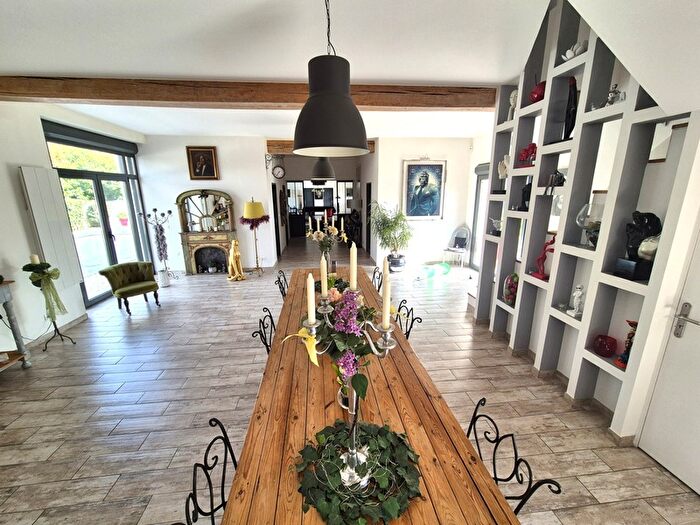 Maison à vendre - Champseru - 11 pièces - 6 chambres