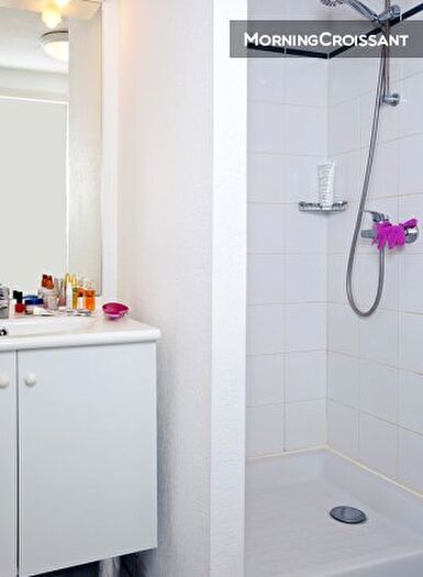 Appartement à louer - Nantes, Nantes Erdre, La Beaujoire, Saint-Joseph de Porterie - 1 pièce