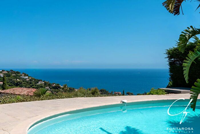 Roquebrune-sur-Argens, Les Issambres, La Vigie, Les Dolmens, Plages, Calanques - Maison 6 pièces à vendre
