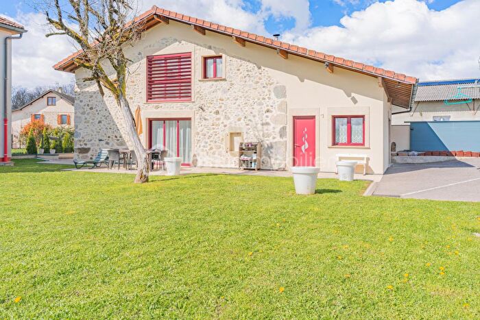 Maison à vendre - Saint-Germain-sur-Rhône - 5 pièces - 4 chambres