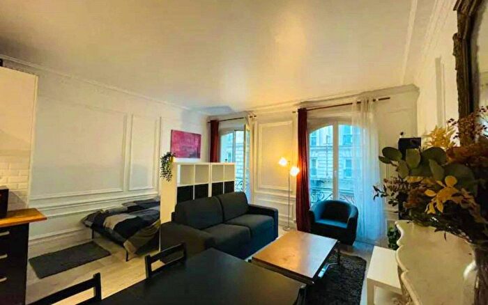 Appartement à louer - Saint Vincent de Paul-Lariboisière, Paris ème arrondissement - 1 pièce