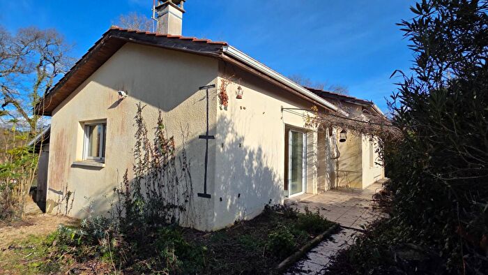 Maison à vendre - Mirande - 4 pièces - 2 chambres