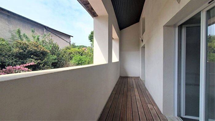 Appartement à louer - Saint-Germain-au-Mont-dOr - 3 pièces - 1 chambre