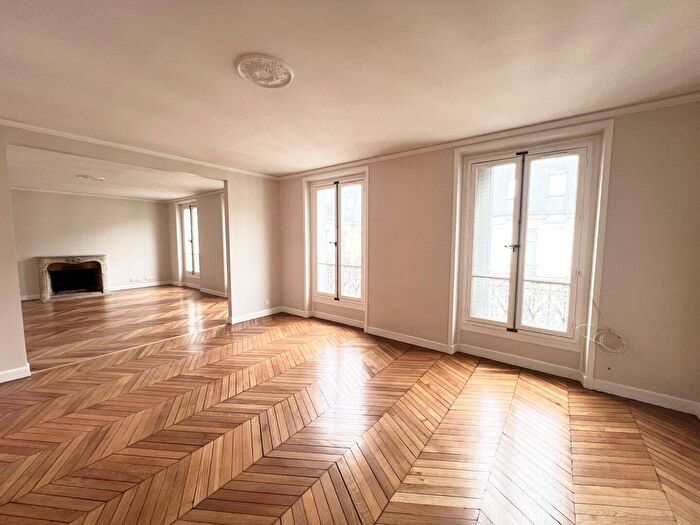 Appartement à louer - Porte Dauphine, Paris ème arrondissement - 5 pièces - 3 chambres
