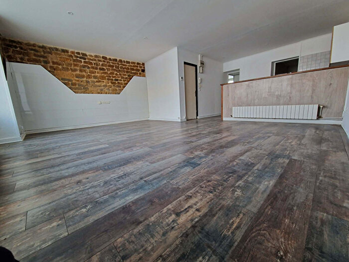 Appartement à louer - Charleville-Mézières, Moulinet - 2 pièces - 1 chambre