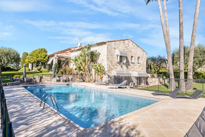 Maison à vendre - Nice - 6 pièces - 5 chambres