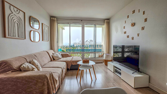 Appartement à vendre - Carrières-sur-Seine, Centre historique - 3 pièces - 2 chambres