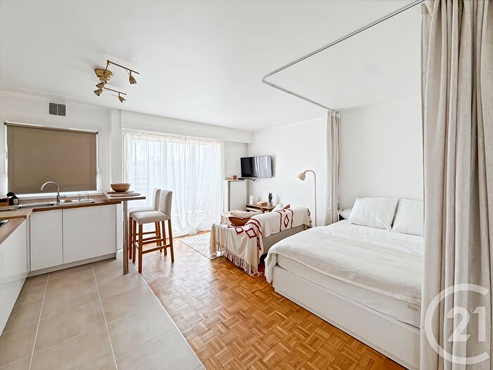 Appartement 1 pièce à louer - Le Kremlin-Bicêtre, Les Coquettes, Les Plantes