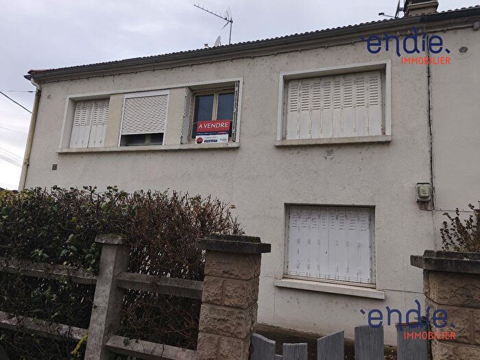 Maison 6 pièces à vendre à Montluçon, Croix Blanche, Diénat