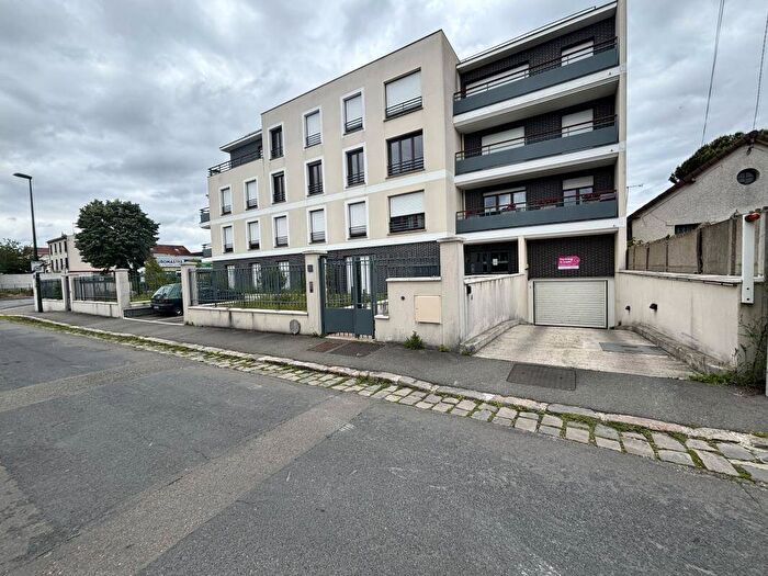 Appartement 4 pièces à louer à Epi dOr, Saint-Cyr-lécole