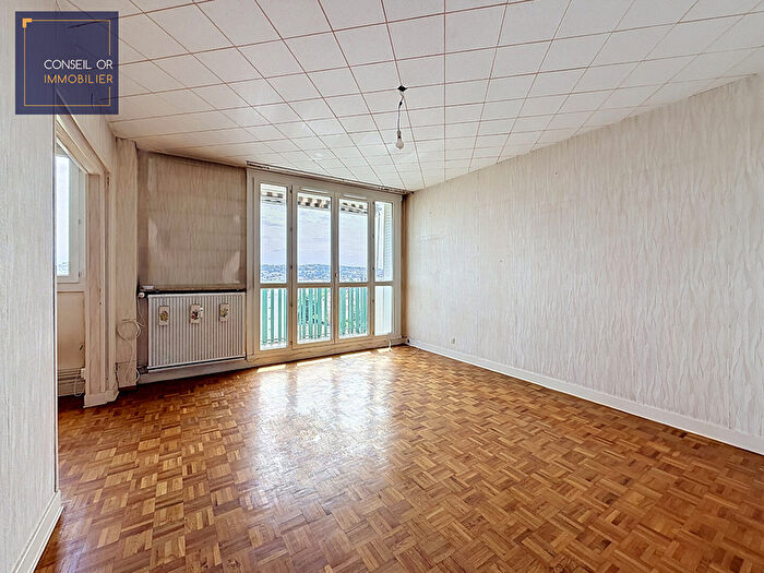 Pierre-Bénite : Appartement 5 pièces à vendre