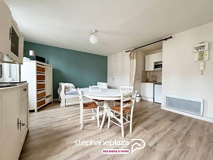 Appartement à louer - Grieu-Vallon Suisse-Saint Milaire-Mont Gargan, Rouen - 1 pièce