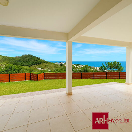 Maison à vendre - Les Avirons, Centre-ville, Bois de Nèfles, Le Ruisseau - 4 pièces - 3 chambres