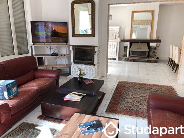 Appartement à louer - Epeule-Trichon, Roubaix - 1 pièce - 1 chambre