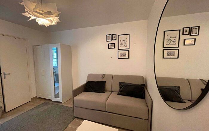 Batignolles-Cardinet, Paris 17ème arrondissement : Appartement 1 pièce à louer
