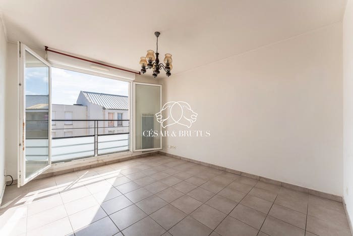 Appartement 2 pièces à vendre à Décines-Charpieu, La Soie Montaberlet