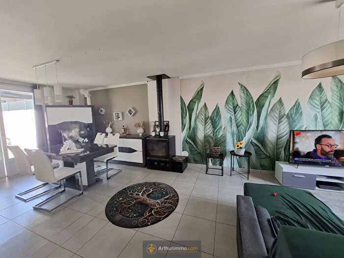 Maison à vendre - Crécy-la-Chapelle - 5 pièces - 3 chambres