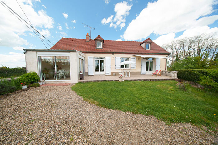 Maison 4 pièces à Tronget, à vendre