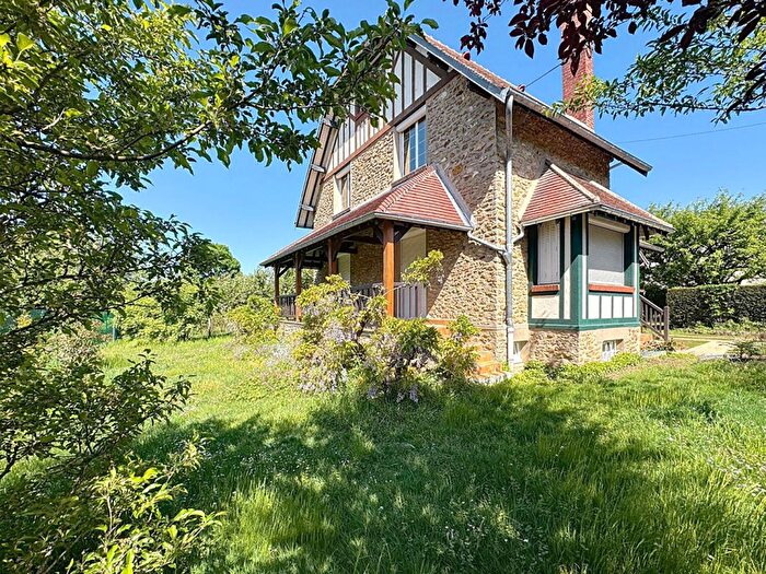 Maison à vendre - Boussy-Saint-Antoine - 6 pièces - 3 chambres