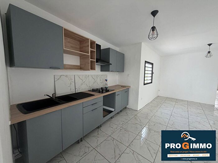 Appartement à louer - Saint-Pierre - 4 pièces - 3 chambres