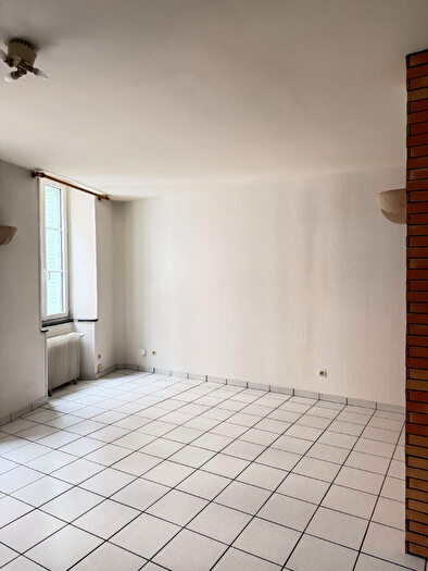 Appartement à louer - Chalon-sur-Saône, Centre-ville - 2 pièces - 1 chambre