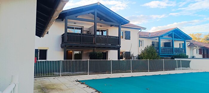 Appartement à vendre - Cambo-les-Bains - 2 pièces - 1 chambre