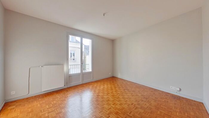 Appartement à louer - Châtellerault, Centre-ville - 2 pièces - 1 chambre