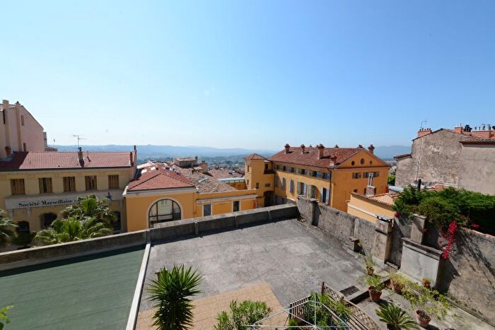 Grasse, Centre-ville Nord - Appartement 3 pièces à louer