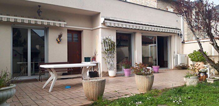 Maison à vendre - Bourges, Val dAuron, Hameau de Gionne, Mazières, Pijolins - 8 pièces - 5 chambres