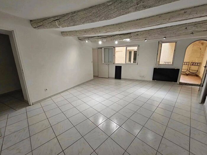 Appartement à louer - Centre Ville, Aix-en-Provence - 2 pièces - 1 chambre