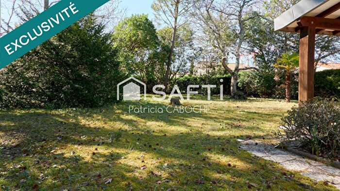 Maison à vendre - Mérignac, Beaudésert - 8 pièces - 5 chambres