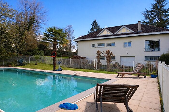 Maison à vendre - Nogaro - 11 pièces - 6 chambres