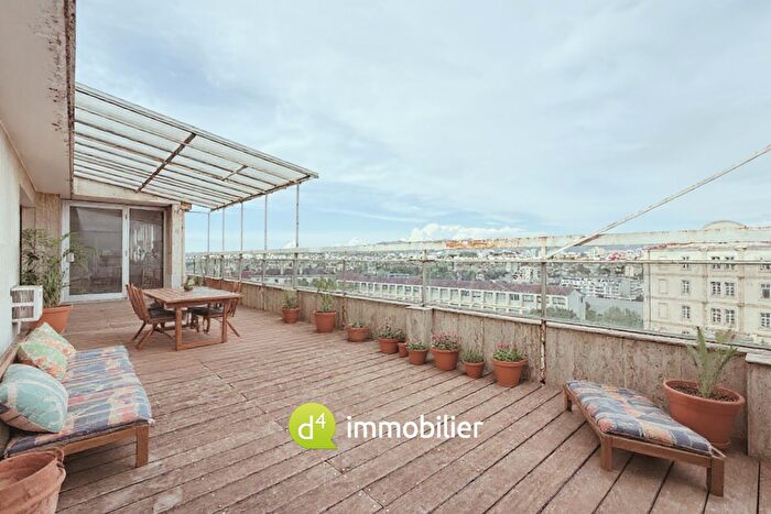 Appartement à vendre - Marseille er , Saint-Charles - 4 pièces - 3 chambres