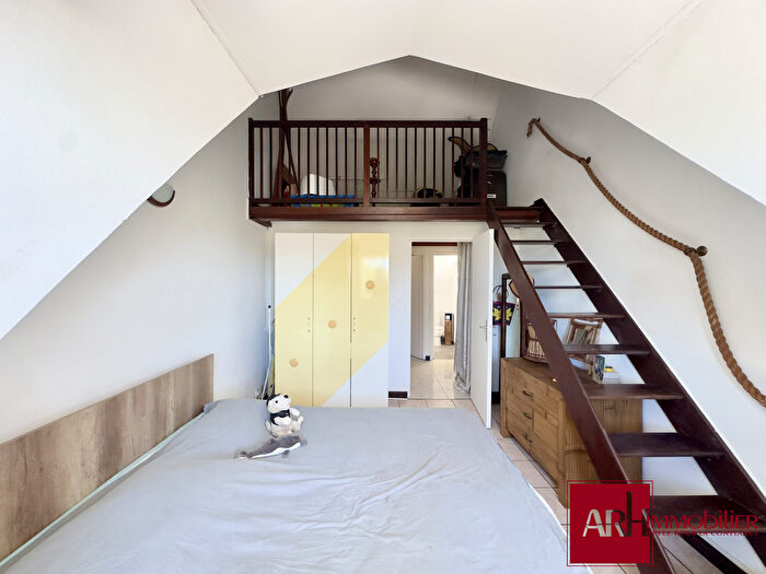 Maison à vendre - Saint-Denis, Montgaillard - 3 pièces - 2 chambres