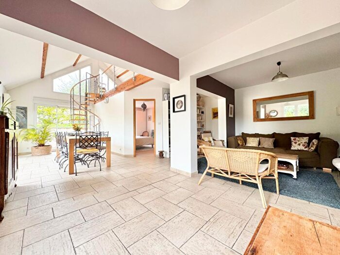 Maison à vendre - Chartres, Rechèvres - 8 pièces - 6 chambres