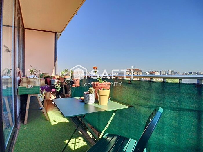 Appartement à vendre - Nanterre, Centre-ville - 4 pièces - 2 chambres