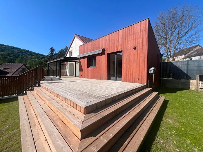 Maison 4 pièces à Saint-Victor-sur-Ouche, à vendre