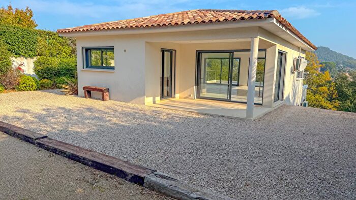 Maison à vendre - Les Adrets-de-lEstérel - 6 pièces - 3 chambres