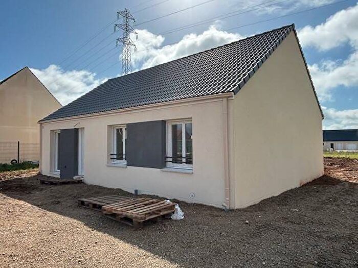 Maison à louer - Courville-sur-Eure - 5 pièces - 4 chambres