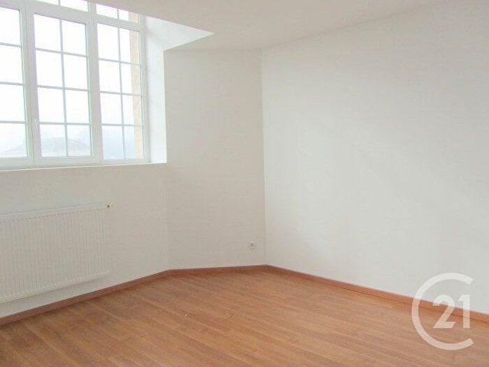 Appartement 3 pièces à Mirecourt, à louer