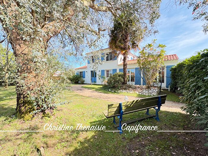Maison 8 pièces à vendre à La Garnache