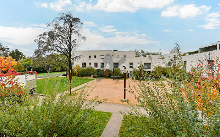 Appartement à vendre - Saint-Cyr-au-Mont-dOr - 4 pièces - 3 chambres