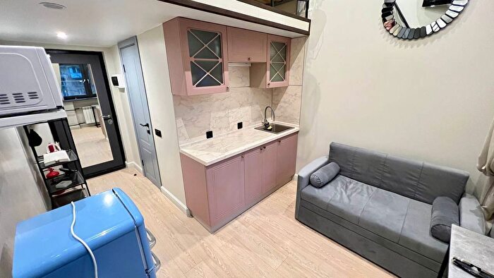 Appartement à louer - Batignolles-Cardinet, Paris ème - 1 pièce